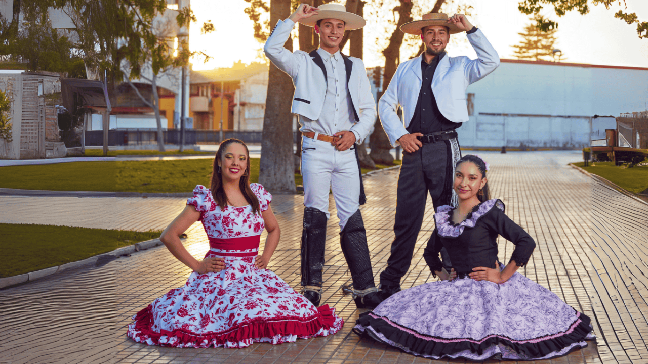 Traditional Mexican Clothing: Celebrating Culture and Heritage Through ...